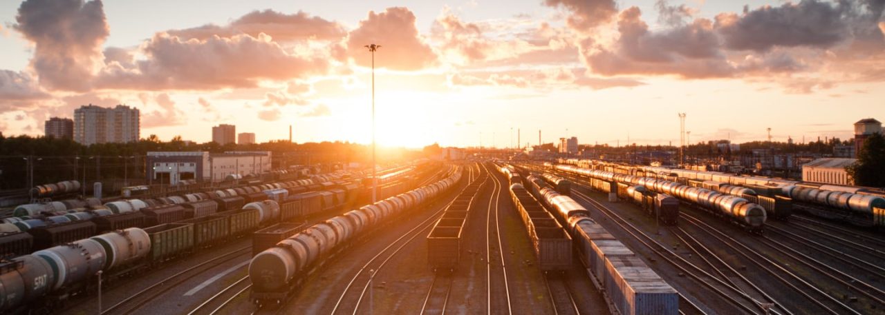 📦🚚 Devenez Expert en Transport : Le Guide Ultime du Transitaire en France!