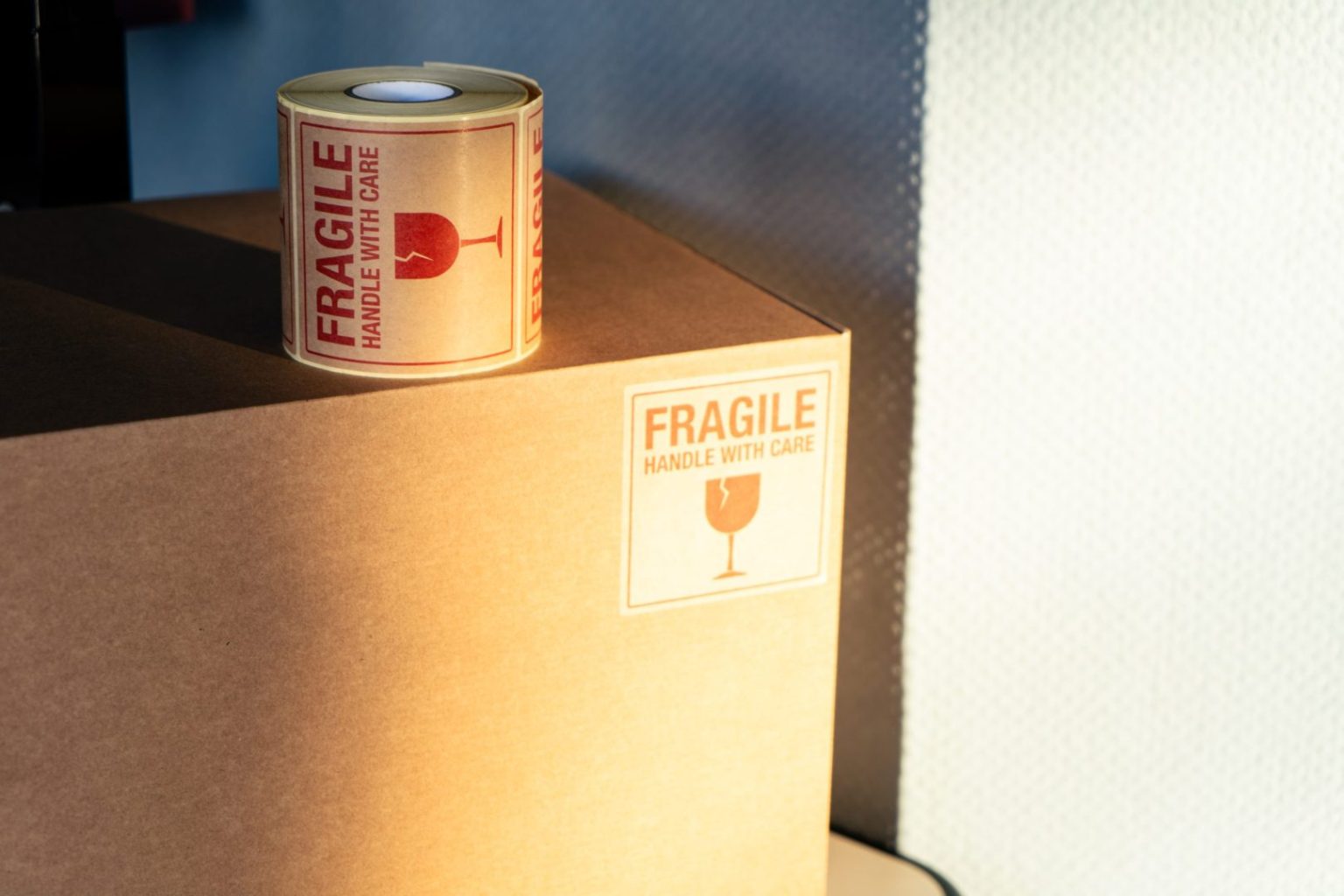 📦 Choisir le Bon Transporteur pour Vos Colis Fragiles : Guide Pratique 🌟